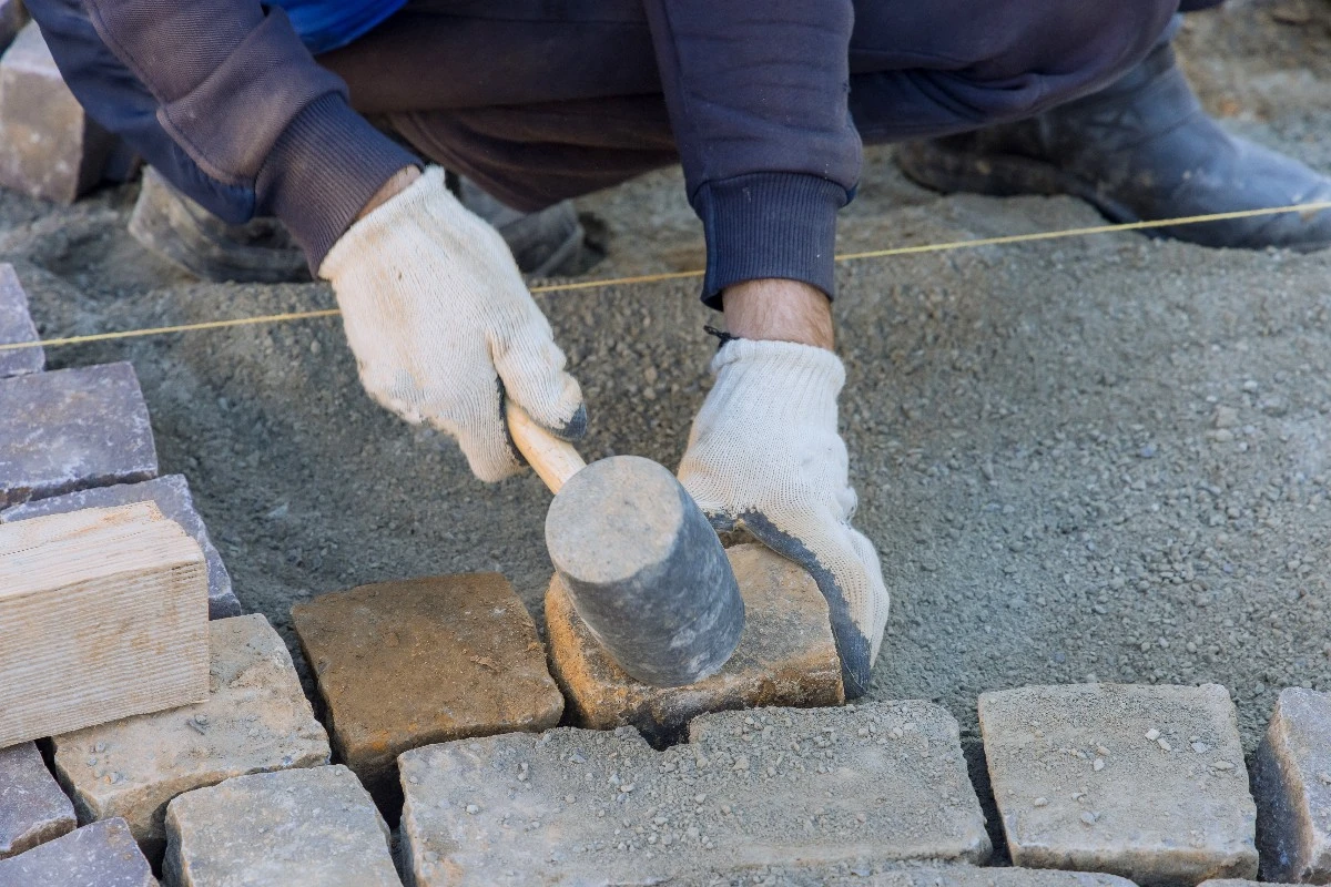 What To Look For In The Right Paving Contractors