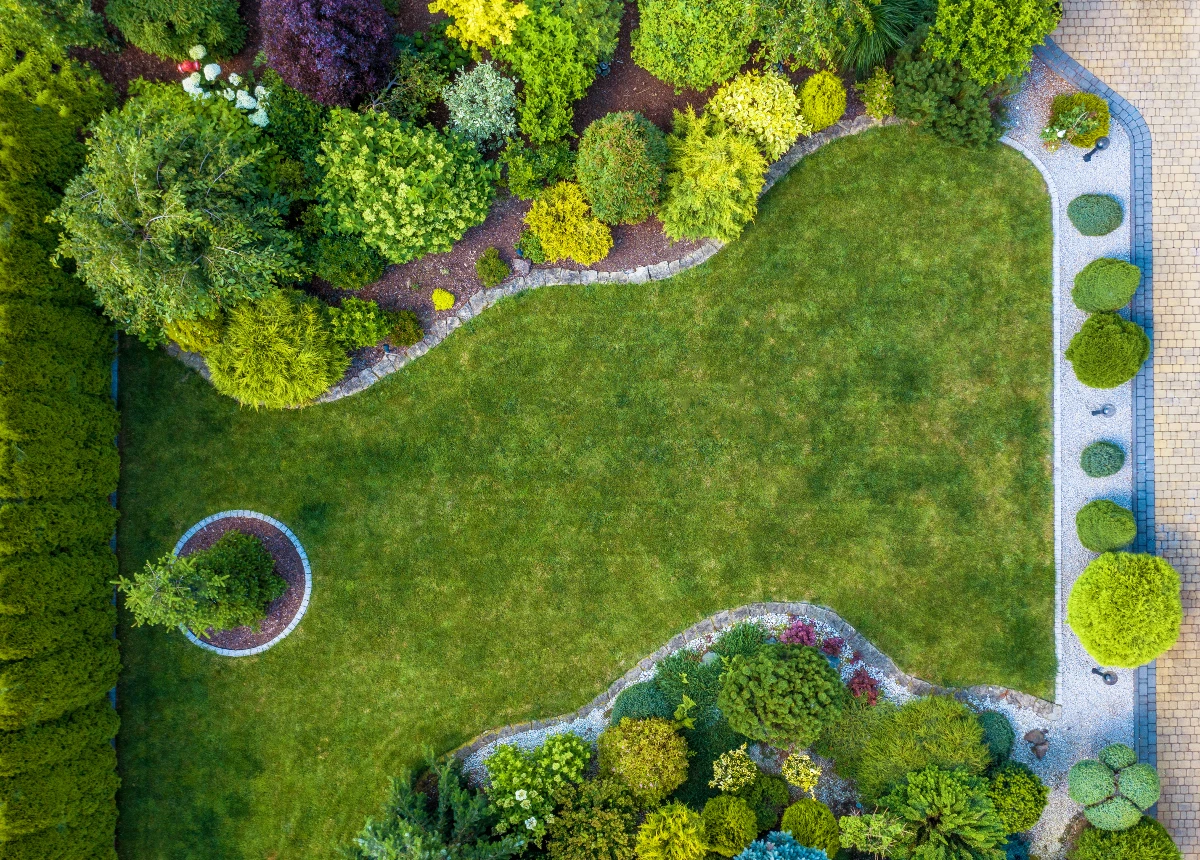 Why Hire Local Landscapers: The Benefits Of Choosing Expertise Near You